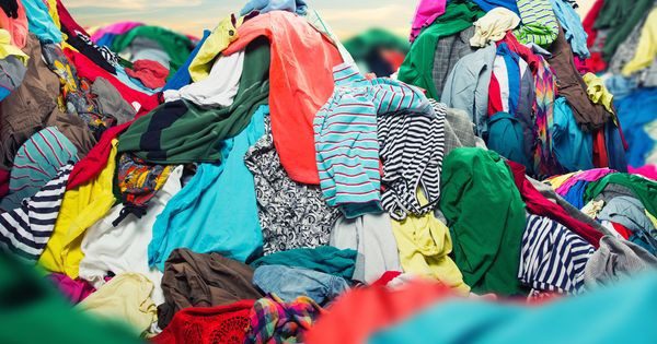 गोदाममै थन्कियो ४ अर्ब रुपैयाँको तयारी कपडा « Drishti News – Nepalese ...