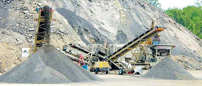 ढुङ्गा खानी र क्रसर उद्योगको उत्खननले बस्ती जोखिममा « Drishti News ...